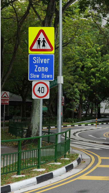 High Visibility Solar Powered 5W 12V Night Speed Limit Sign 60mph